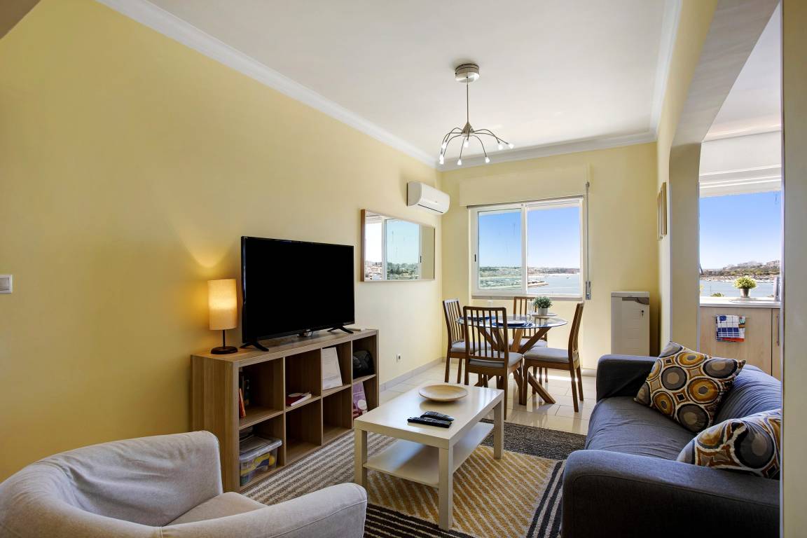 100 M² Apartamento ∙ 3 Quartos ∙ 5 Hóspedes - Portimão