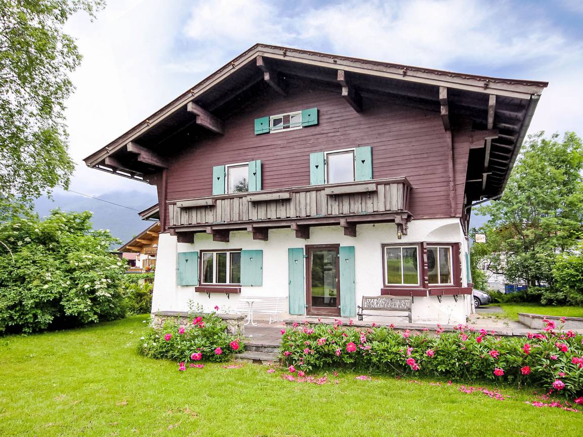 140 M² Ferienhaus ∙ 5 Schlafzimmer ∙ 9 Gäste - Kössen