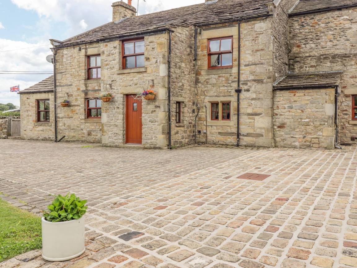 Cottage ∙ 4 Bedrooms ∙ 8 Guests - Ingleton