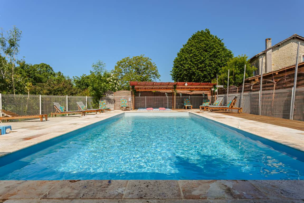 35 M² Chambre D'hôtes ∙ 1 Chambre ∙ 4 Personnes - Charente-Maritime