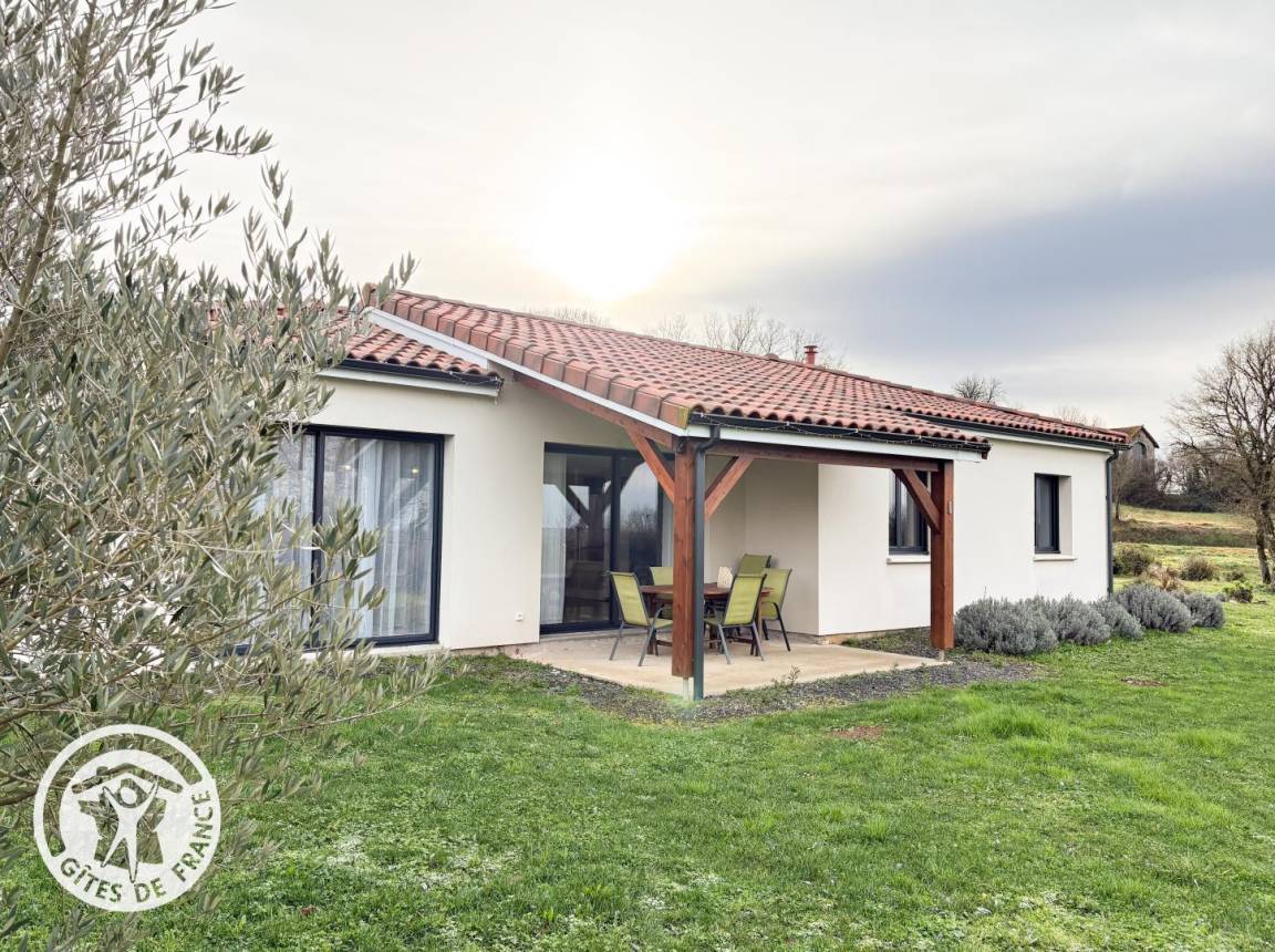 92 M² Gîte ∙ 3 Schlafzimmer ∙ 6 Gäste - Figeac