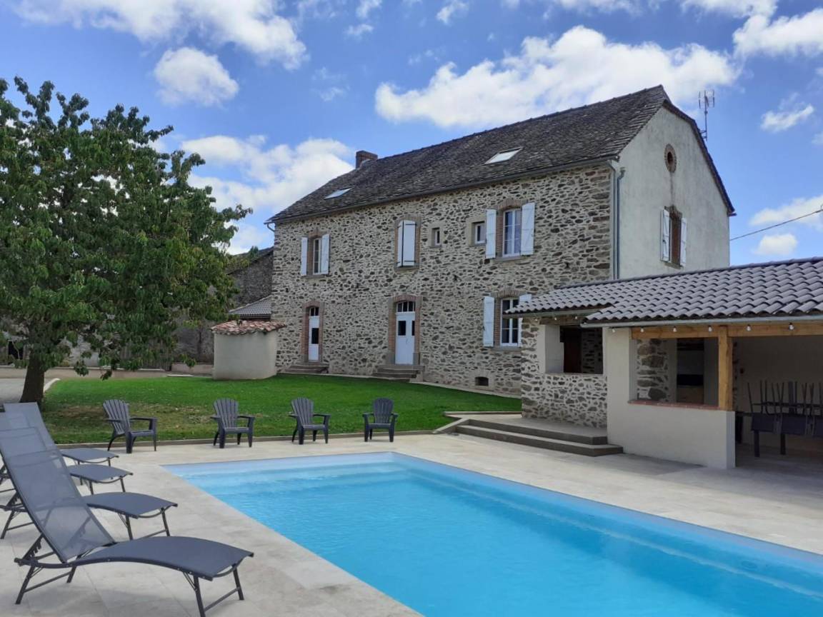 450 M² Gîte ∙ 5 Chambres ∙ 14 Personnes - Tarn