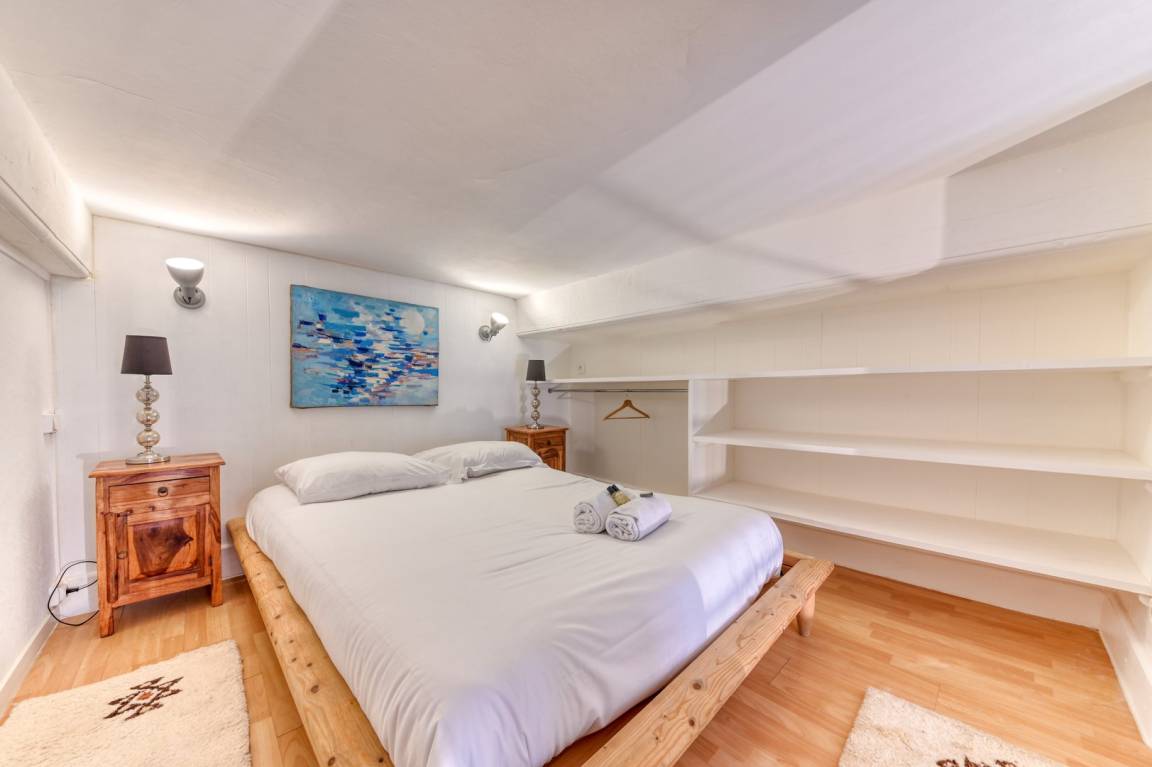 30 M² Studio ∙ 1 Chambre ∙ 2 Personnes - Dardilly