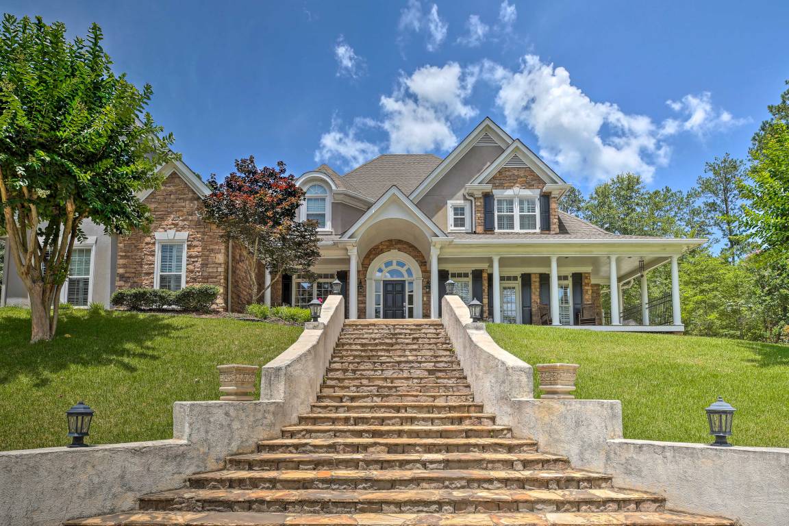 624 M² House ∙ 6 Bedrooms ∙ 12 Guests - Acworth, GA