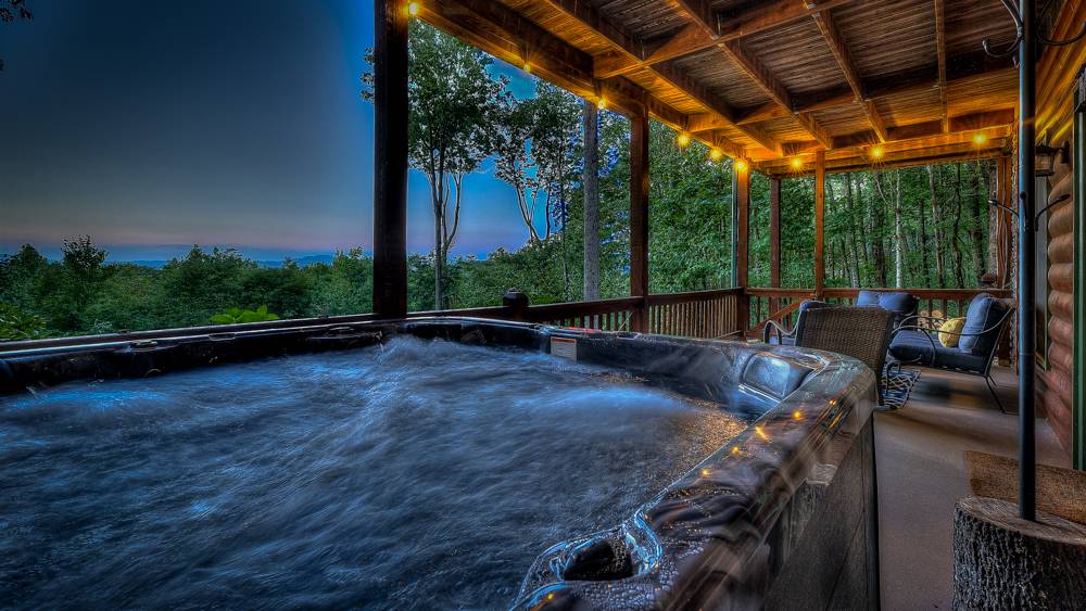 Cabin ∙ 3 Bedrooms ∙ 8 Guests - Blue Ridge, GA
