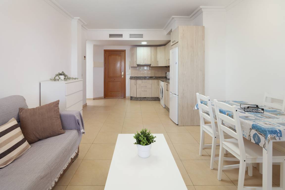 70 M² Apartment ∙ 2 Bedrooms ∙ 6 Guests - Rincón de la Victoria
