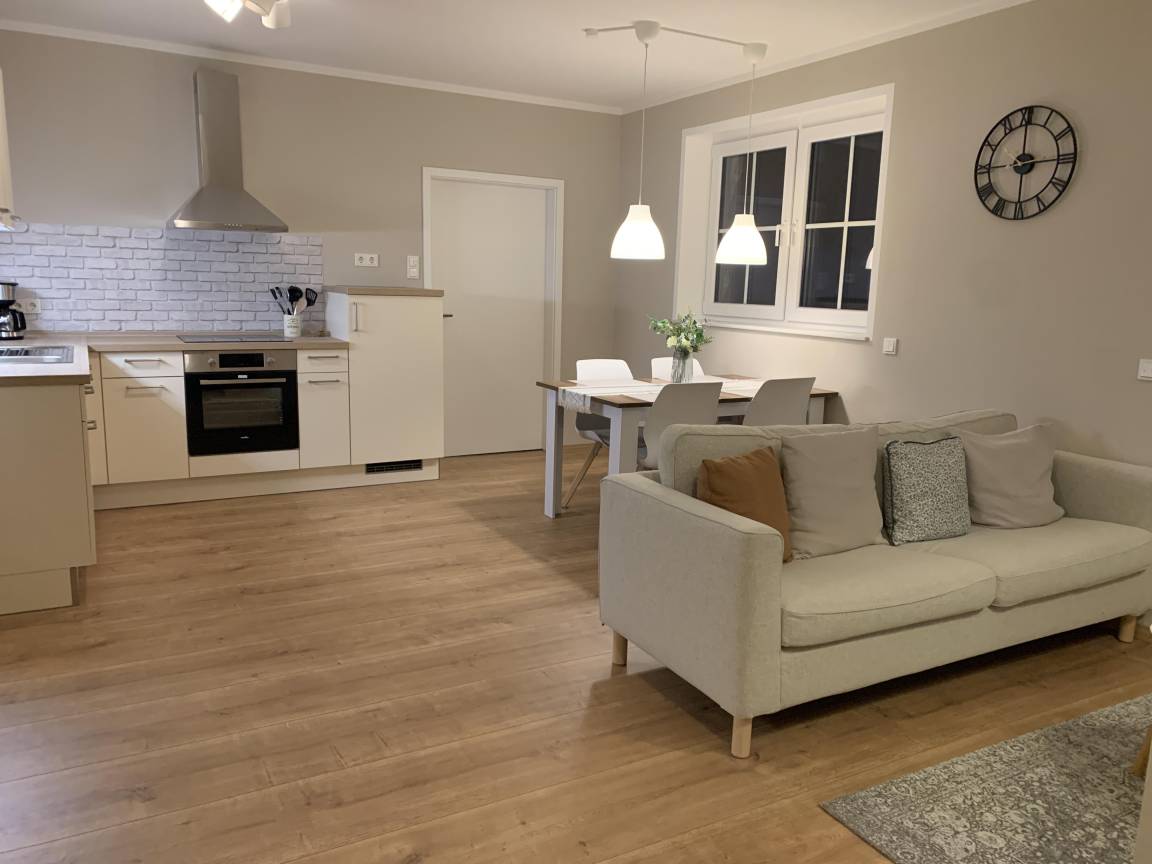 60 M² Ferienwohnung ∙ 2 Schlafzimmer ∙ 4 Gäste - Kirn