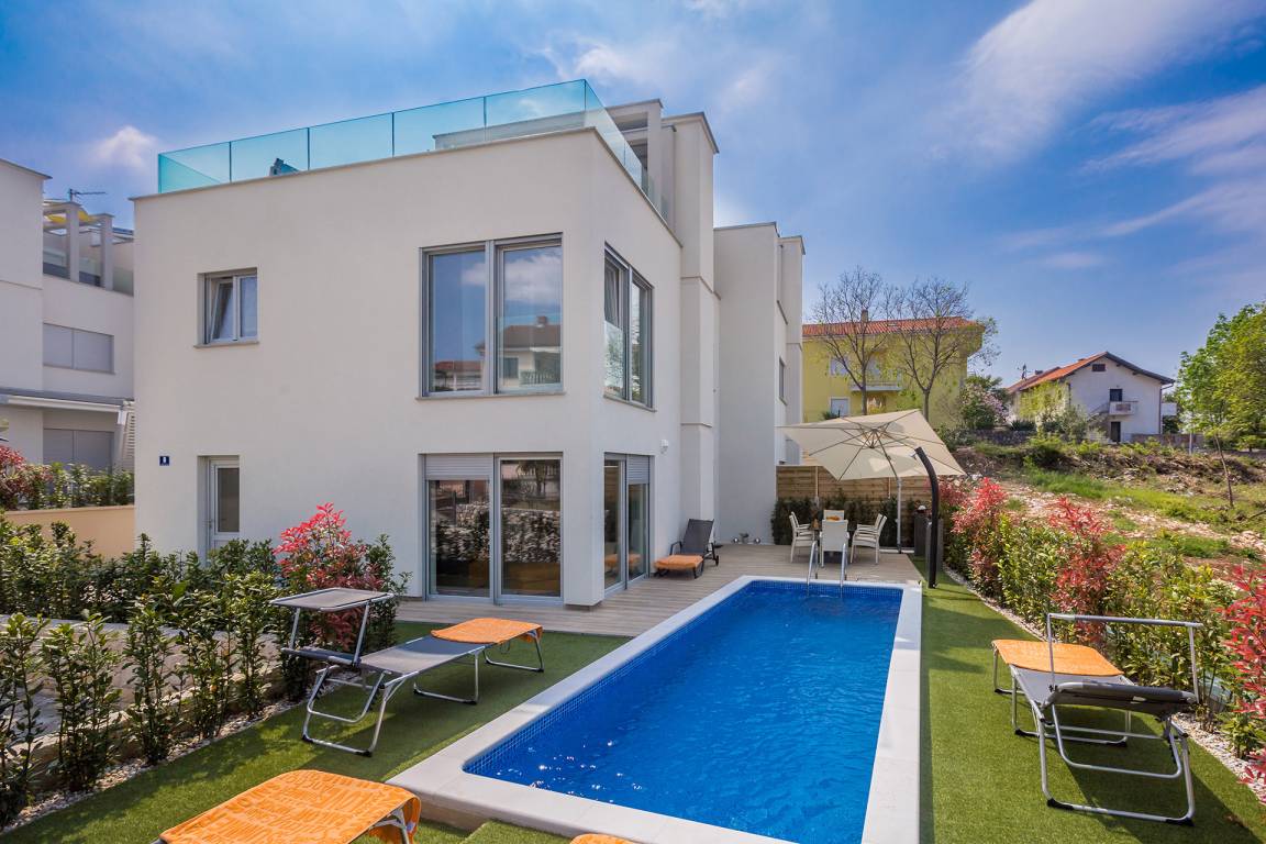 120 M² Villa ∙ 3 Habitaciones ∙ 6 Huéspedes - Njivice