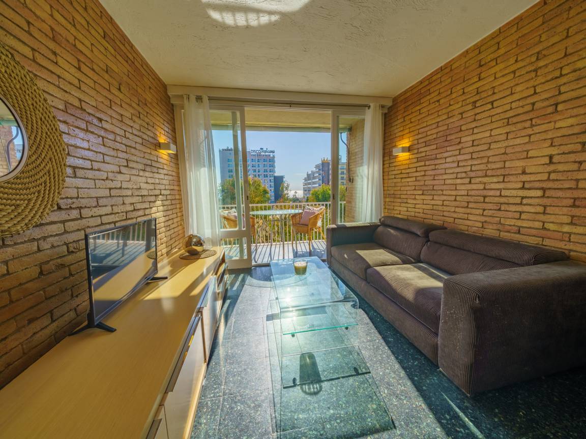 95 M² Apartamento ∙ 3 Habitaciones ∙ 6 Huéspedes - Santa Susanna