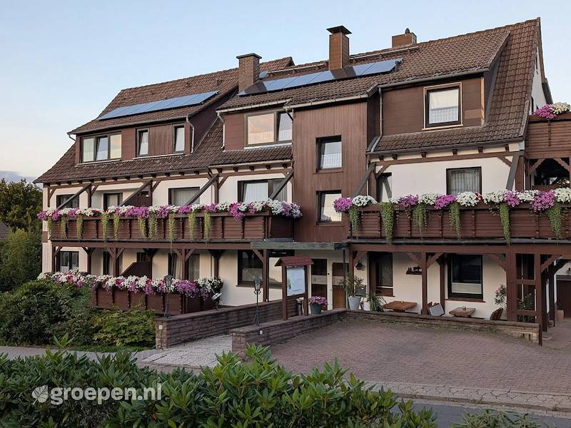 House ∙ 19 Bedrooms ∙ 35 Guests - Bad Sachsa