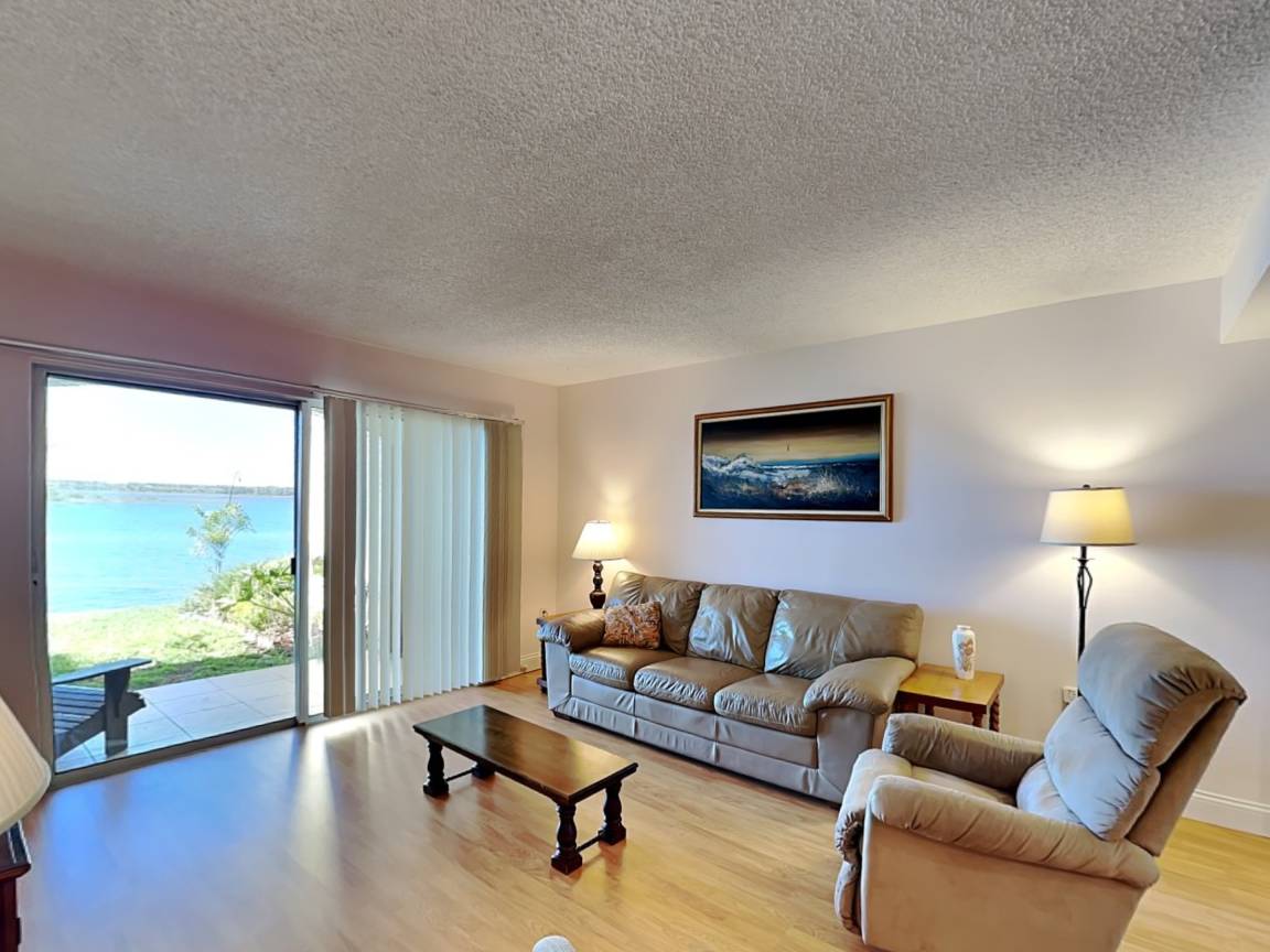 93 M² Condo ∙ 2 Bedrooms ∙ 4 Guests - Crescent Beach, FL