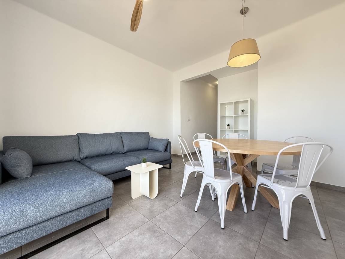 60 M² Apartamento ∙ 2 Habitaciones ∙ 6 Huéspedes - Cadaqués