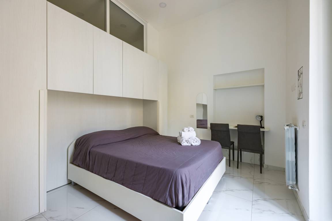 88 M² Lägenhet ∙ 3 Sovrum ∙ 5 Gäster - Neapel