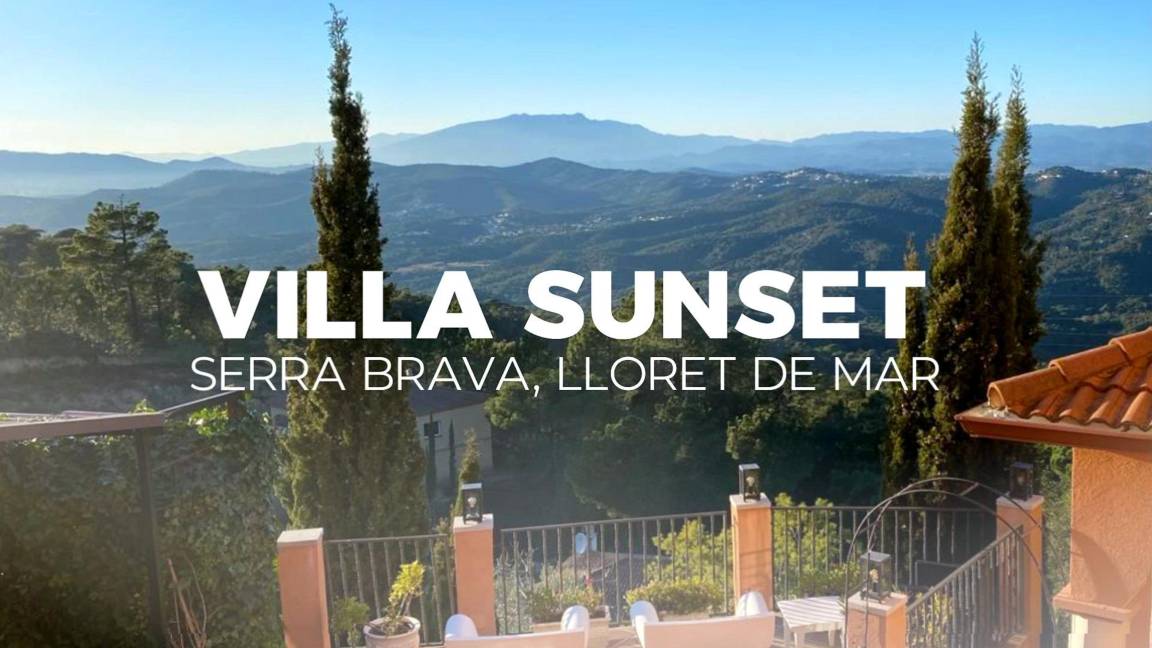 220 M² Villa ∙ 4 Chambres ∙ 8 Personnes - Lloret de Mar