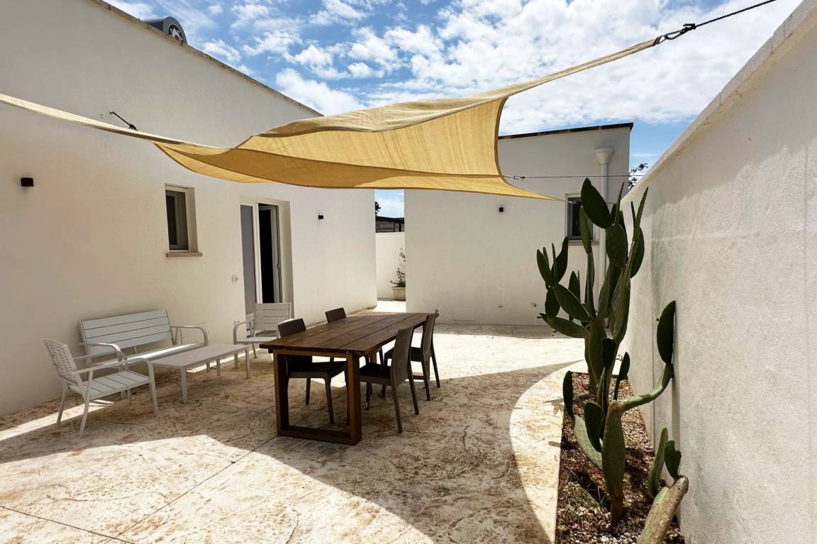 100 M² House ∙ 2 Bedrooms ∙ 9 Guests - Torre Lapillo