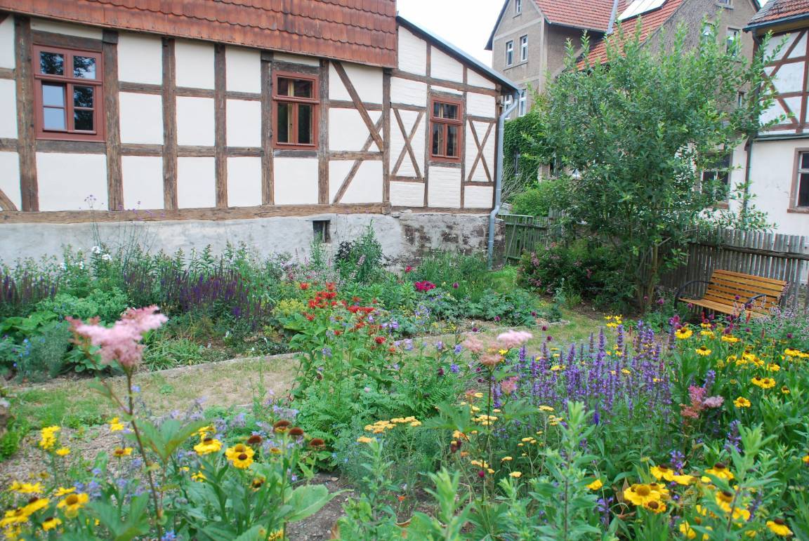 66 M² Ferienwohnung ∙ 2 Schlafzimmer ∙ 6 Gäste - Sangerhausen