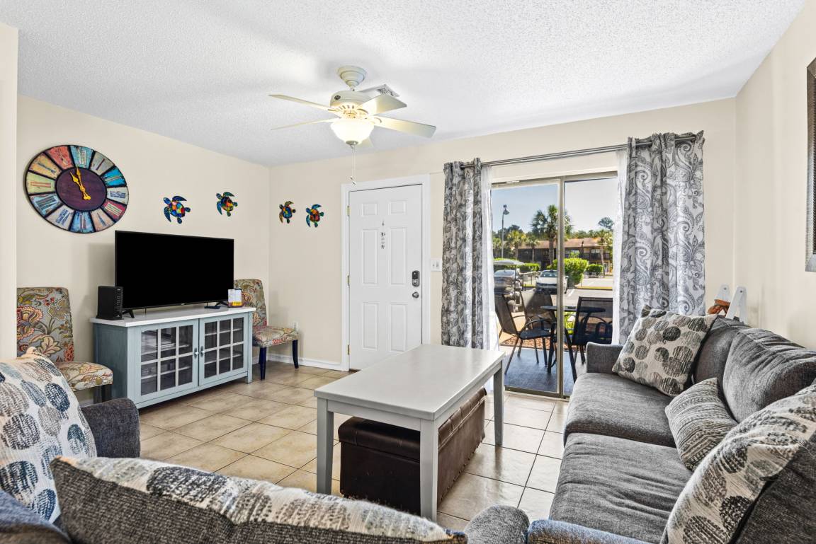 House ∙ 2 Bedrooms ∙ 6 Guests - Panama City Beach, FL