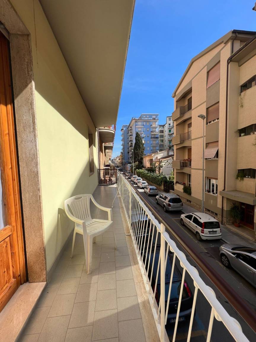 65 M² Apartment ∙ 2 Bedrooms ∙ 4 Guests - Follonica