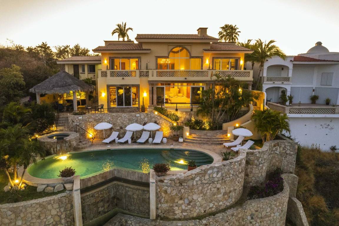 Villa ∙ 4 Habitaciones ∙ 14 Huéspedes - San José del Cabo
