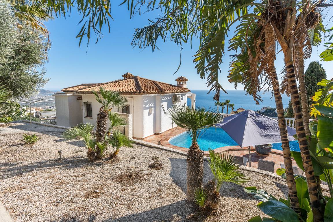 100 M² Villa ∙ 3 Schlafzimmer ∙ 6 Gäste - Salobreña