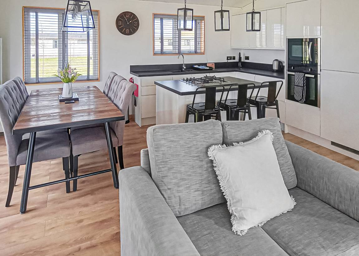 Chalet ∙ 3 Bedrooms ∙ 6 Guests - Newbury