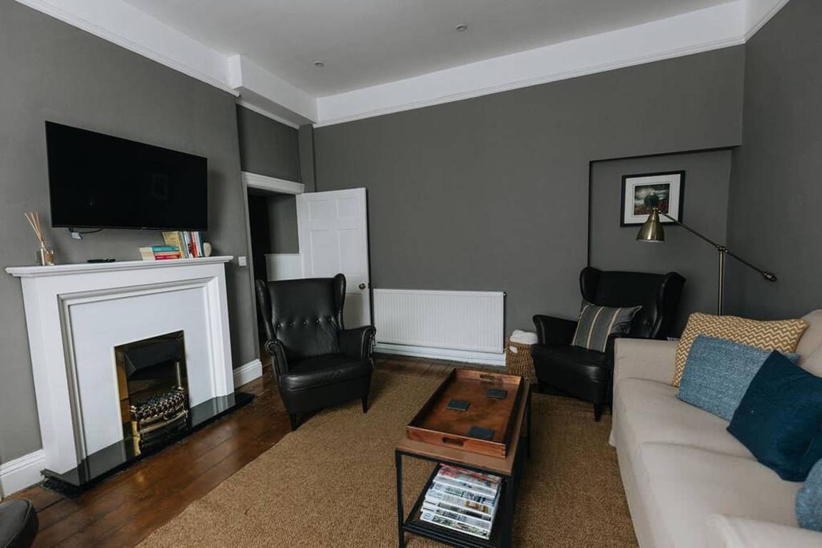 House ∙ 3 Bedrooms ∙ 8 Guests - Richmond Castle