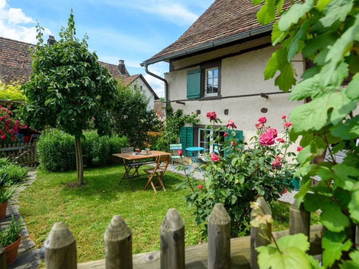 100 M² Ferienhaus ∙ 1 Schlafzimmer ∙ 5 Gäste - Schaffhausen