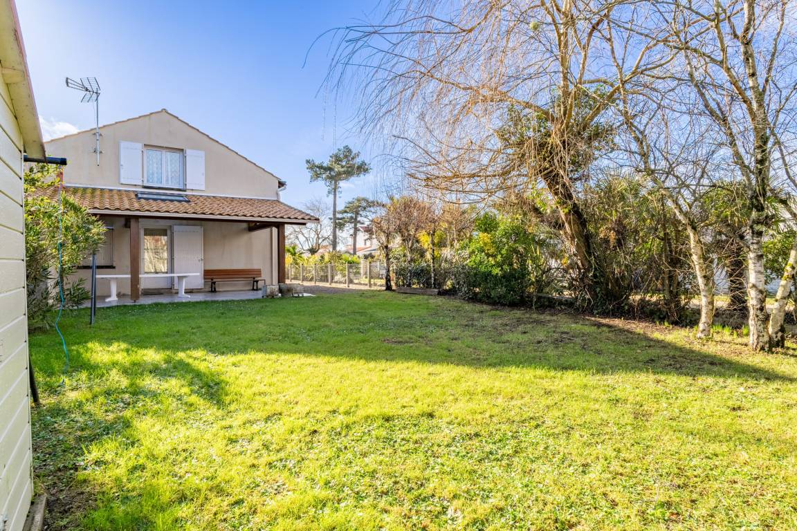 130 M² Maison De Vacances ∙ 5 Chambres ∙ 12 Personnes - Pornic