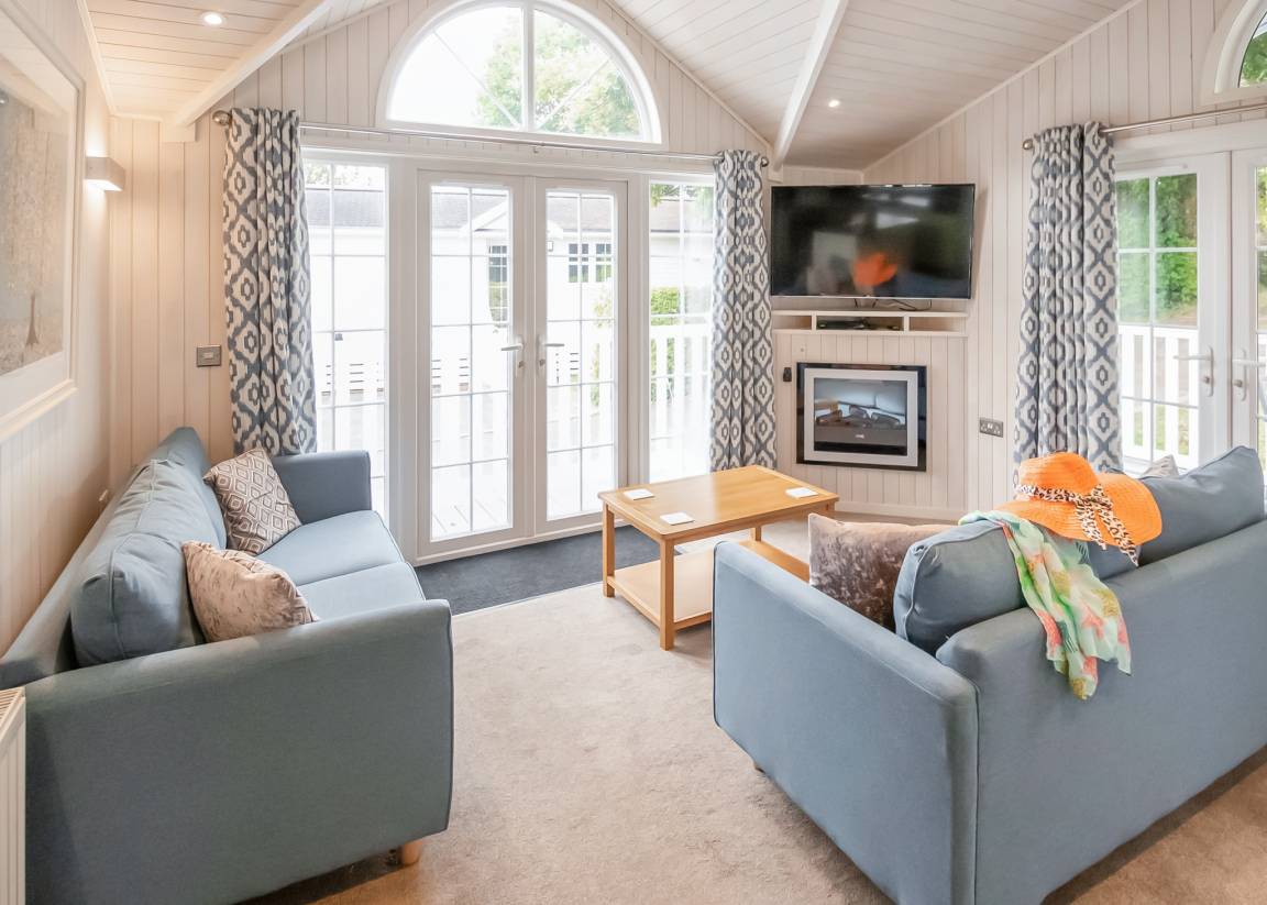 Chalet ∙ 2 Bedrooms ∙ 4 Guests - Mudeford