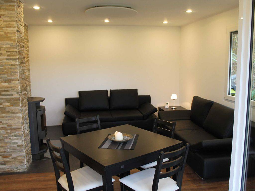 50 M² Ferienhaus ∙ 1 Schlafzimmer ∙ 4 Gäste - Bendorf