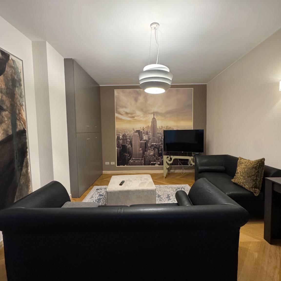 80 M² Apartment ∙ 2 Bedrooms ∙ 4 Guests - Piacenza