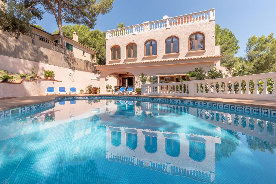 350 M² Villa ∙ 8 Habitaciones ∙ 18 Huéspedes - Palma