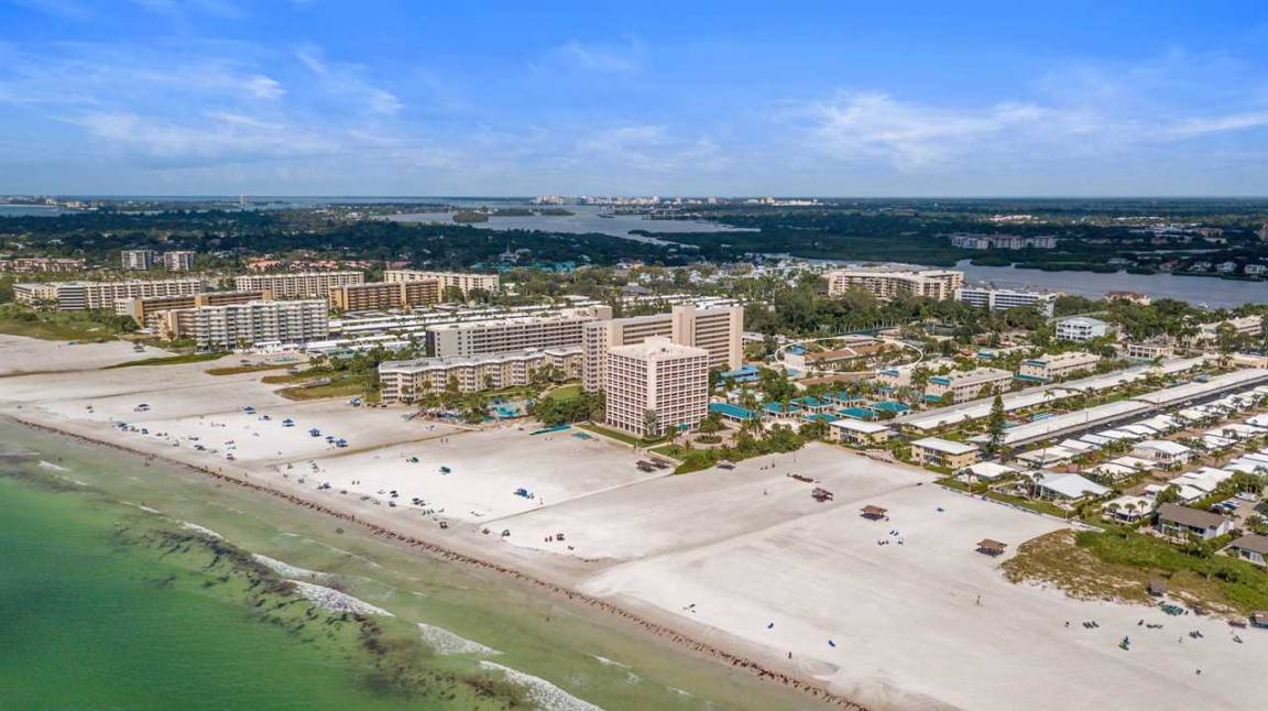 99 M² House ∙ 3 Bedrooms ∙ 8 Guests - Siesta Key, FL