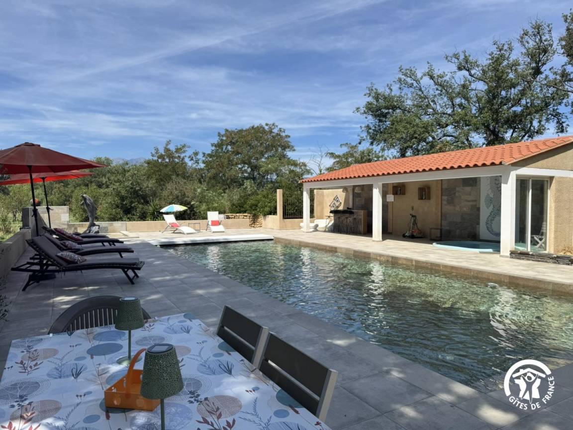 180 M² Gîte ∙ 5 Quartos ∙ 6 Hóspedes - Pyrénées-Orientales