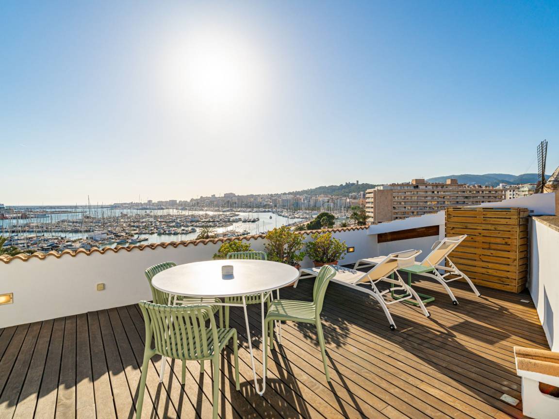 190 M² Huoneisto ∙ 1 Makuuhuone ∙ 6 Vierasta - Palma
