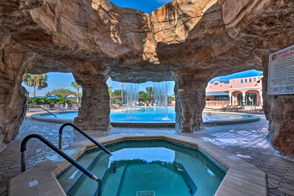 148 M² House ∙ 2 Bedrooms ∙ 6 Guests - The Villages, FL