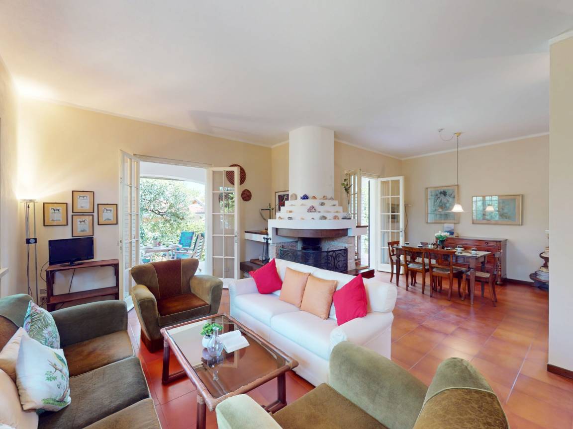 200 M² Villa ∙ 3 Bedrooms ∙ 6 Guests - Sirmione