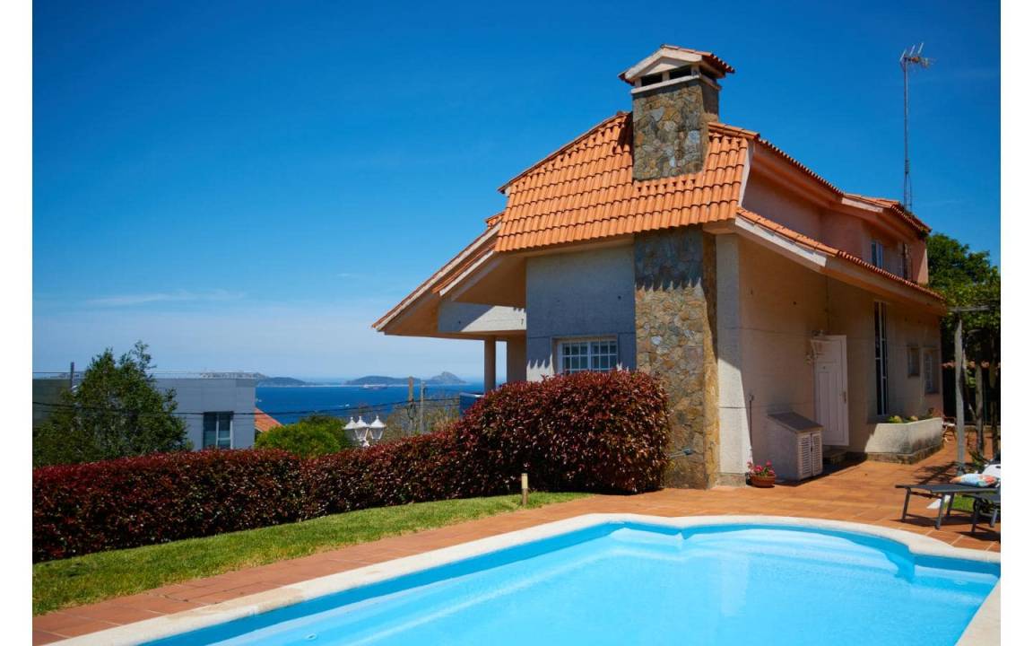 Casa ∙ 6 Habitaciones ∙ 12 Huéspedes - Vigo
