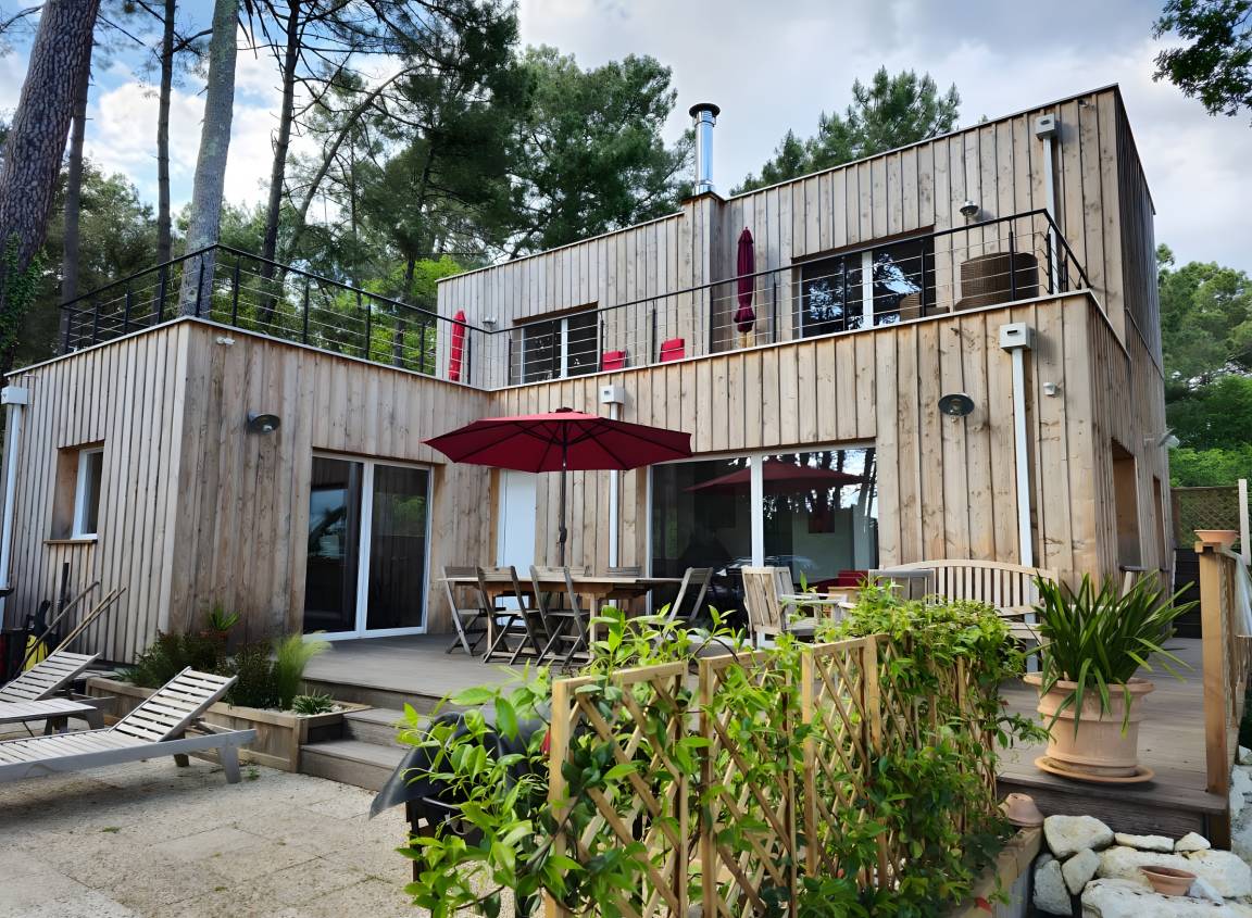 110 M² Villa ∙ 2 Chambres ∙ 5 Personnes - Étang de Lacanau