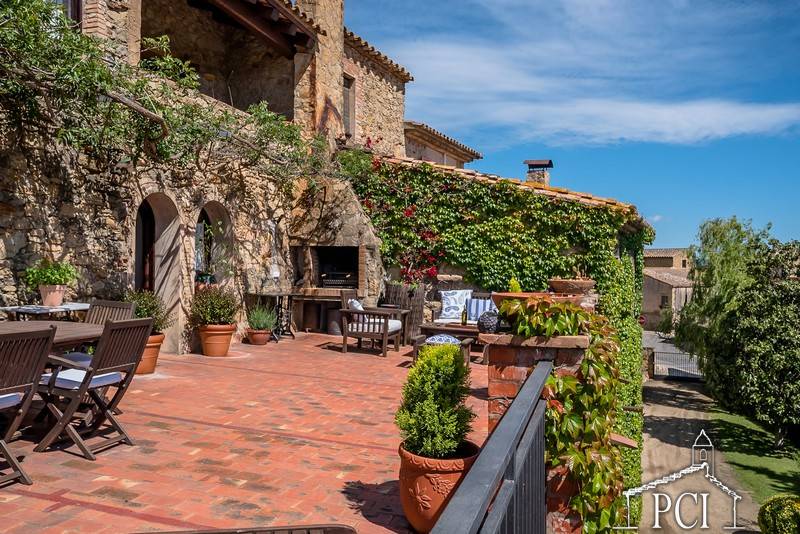 120 M² Villa ∙ 3 Bedrooms ∙ 6 Guests - Pals