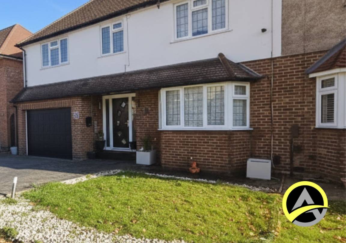 190 M² House ∙ 5 Bedrooms ∙ 12 Guests - Sevenoaks