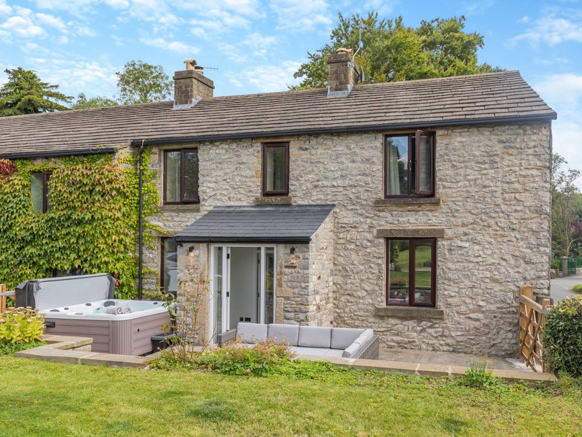 Cottage ∙ 2 Bedrooms ∙ 4 Guests - Hathersage