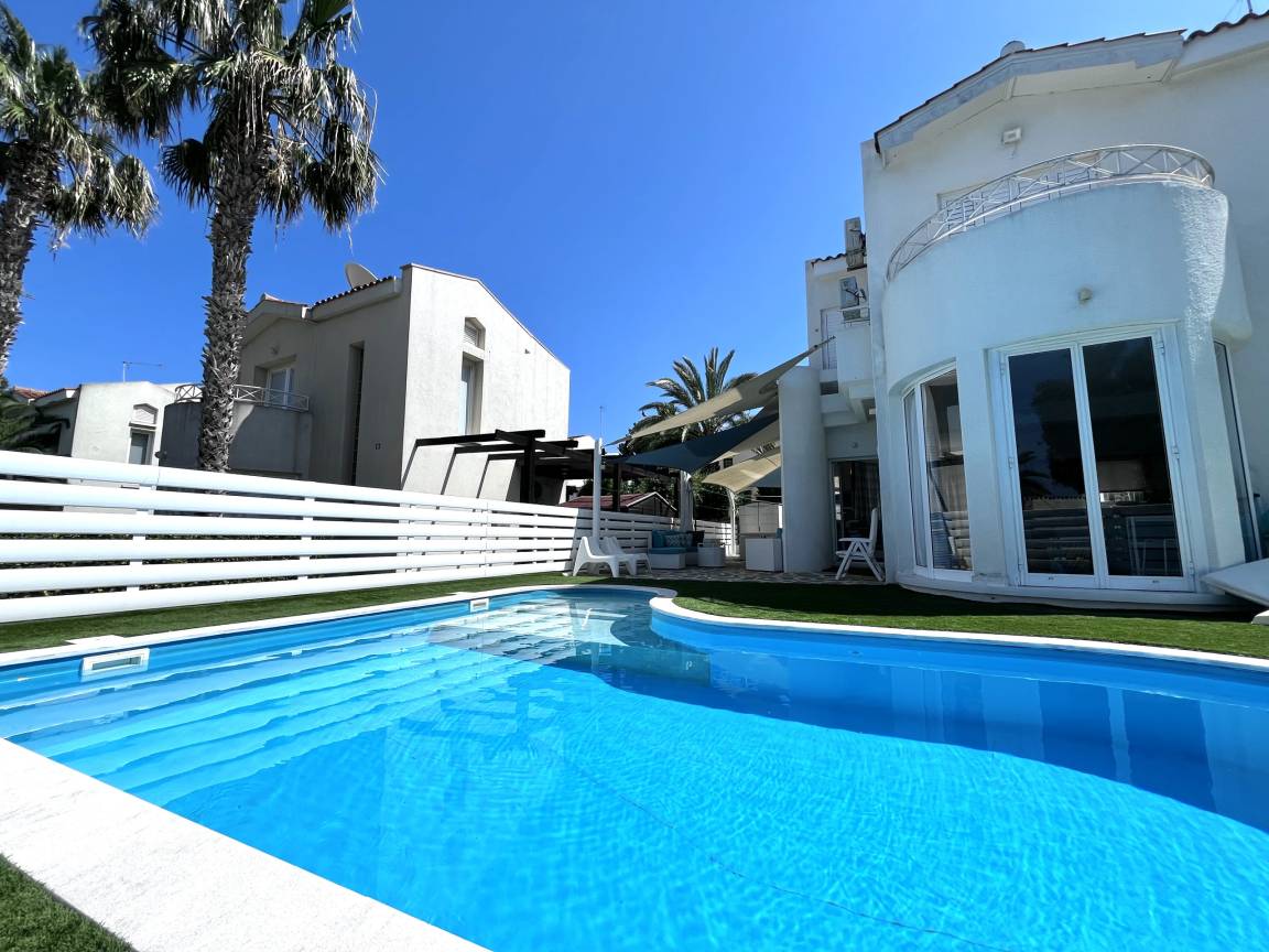 125 M² Villa ∙ 3 Habitaciones ∙ 8 Huéspedes - Ayia Napa