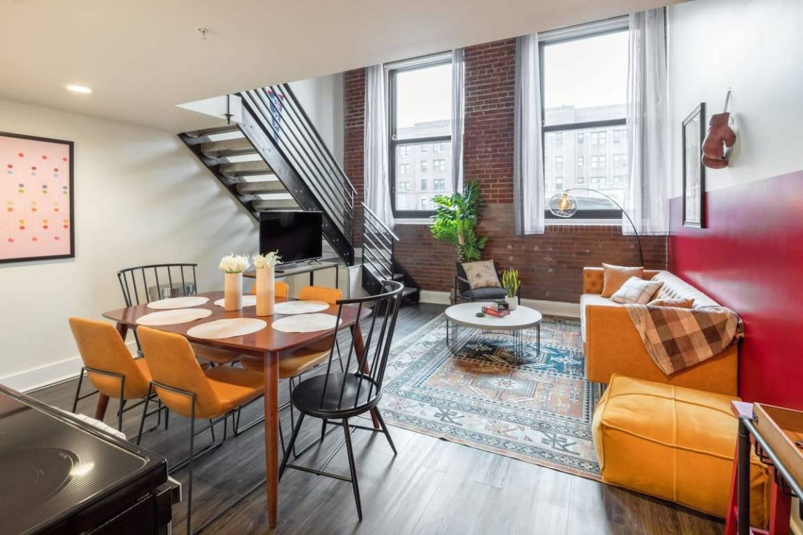 111 M² Loft ∙ 3 Bedrooms ∙ 6 Guests - Villanova, PA