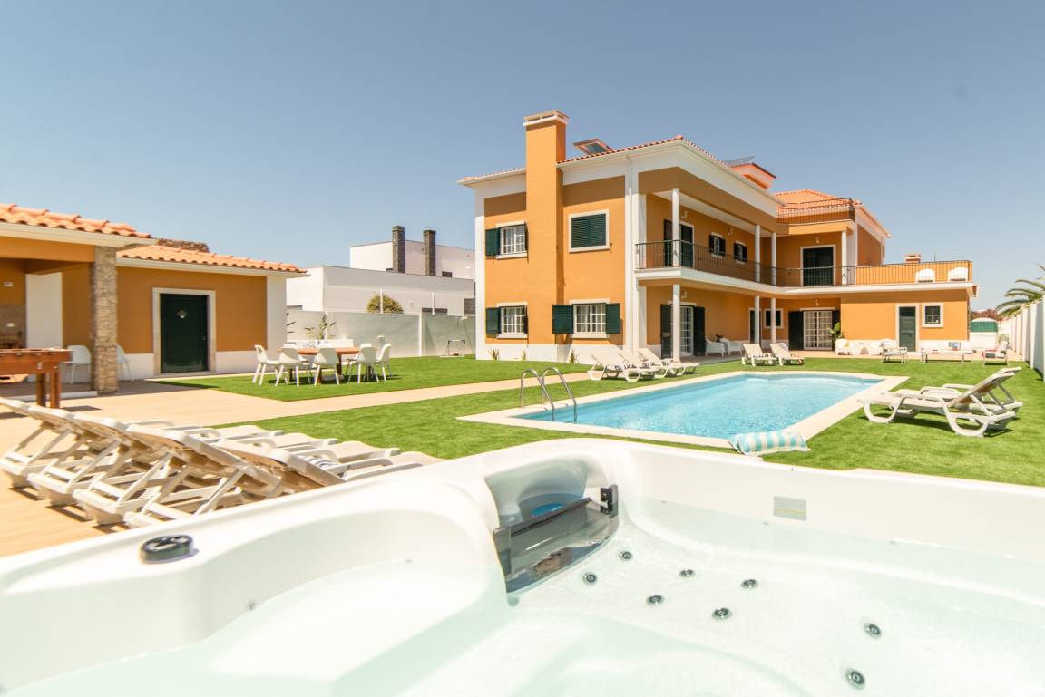 450 M² Villa ∙ 9 Bedrooms ∙ 22 Guests - Azeitão