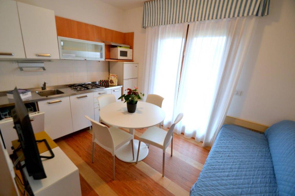 40 M² Apartament ∙ 2 Sypialnie ∙ 4 Gości - Lignano Sabbiadoro