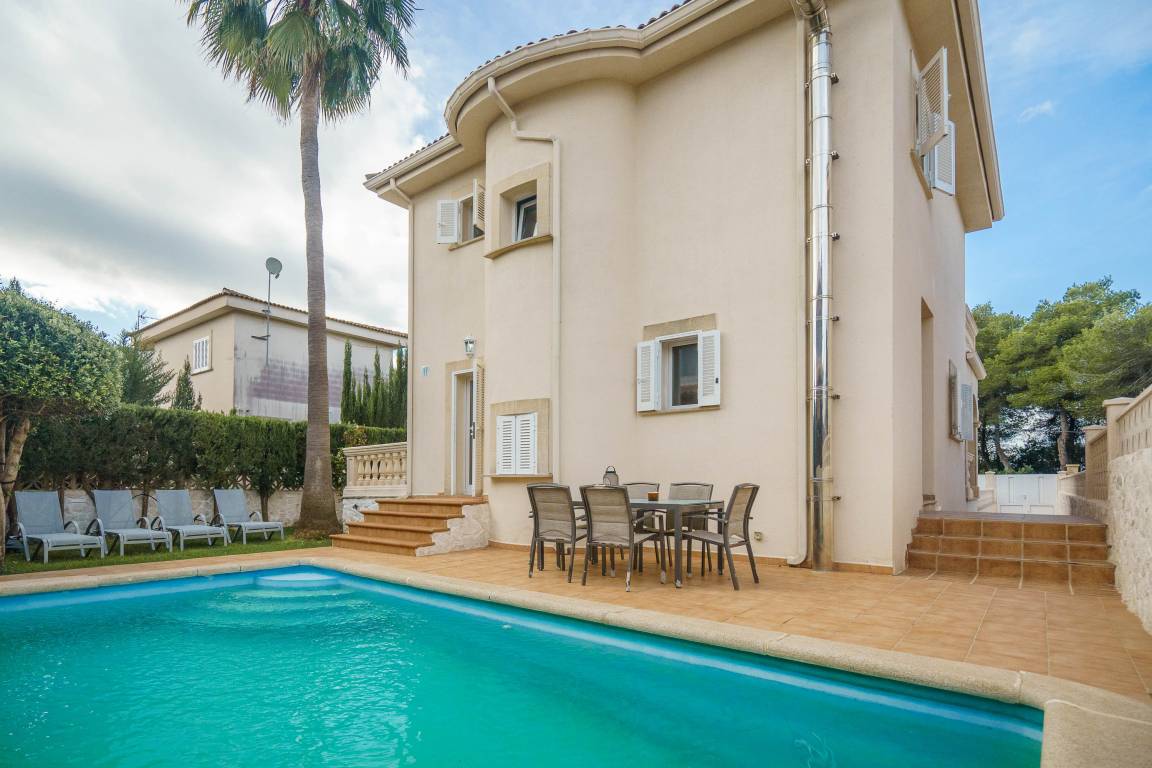 215 M² Villa ∙ 2 Habitaciones ∙ 6 Huéspedes - Can Picafort