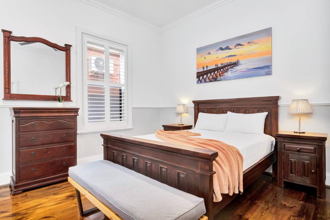 13 M² House ∙ 3 Bedrooms ∙ 6 Guests - Glenelg