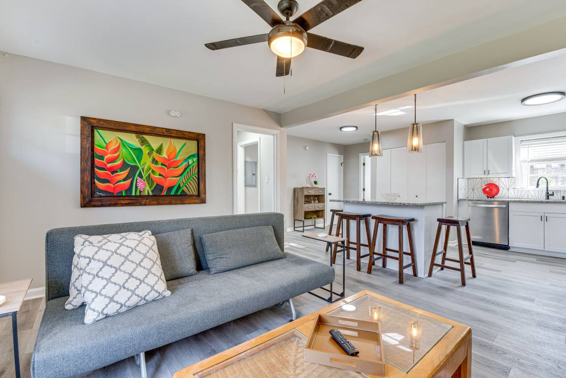 94 M² House ∙ 3 Bedrooms ∙ 8 Guests - Six Flags Over Georgia, Austell
