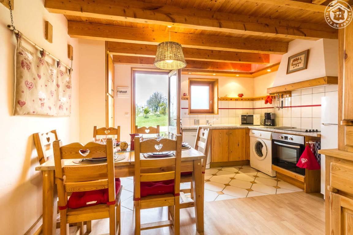 74 M² Gîte ∙ 2 Chambres ∙ 6 Personnes - Lac d'Aiguebelette